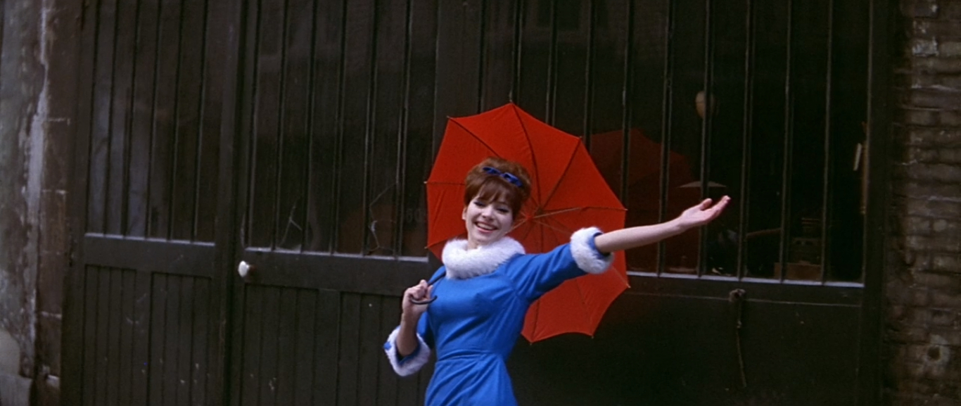 A Woman Is a Woman - THE CINEMATOGRAPH