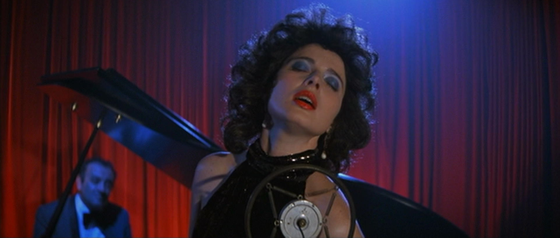 Blue Velvet - THE CINEMATOGRAPH
